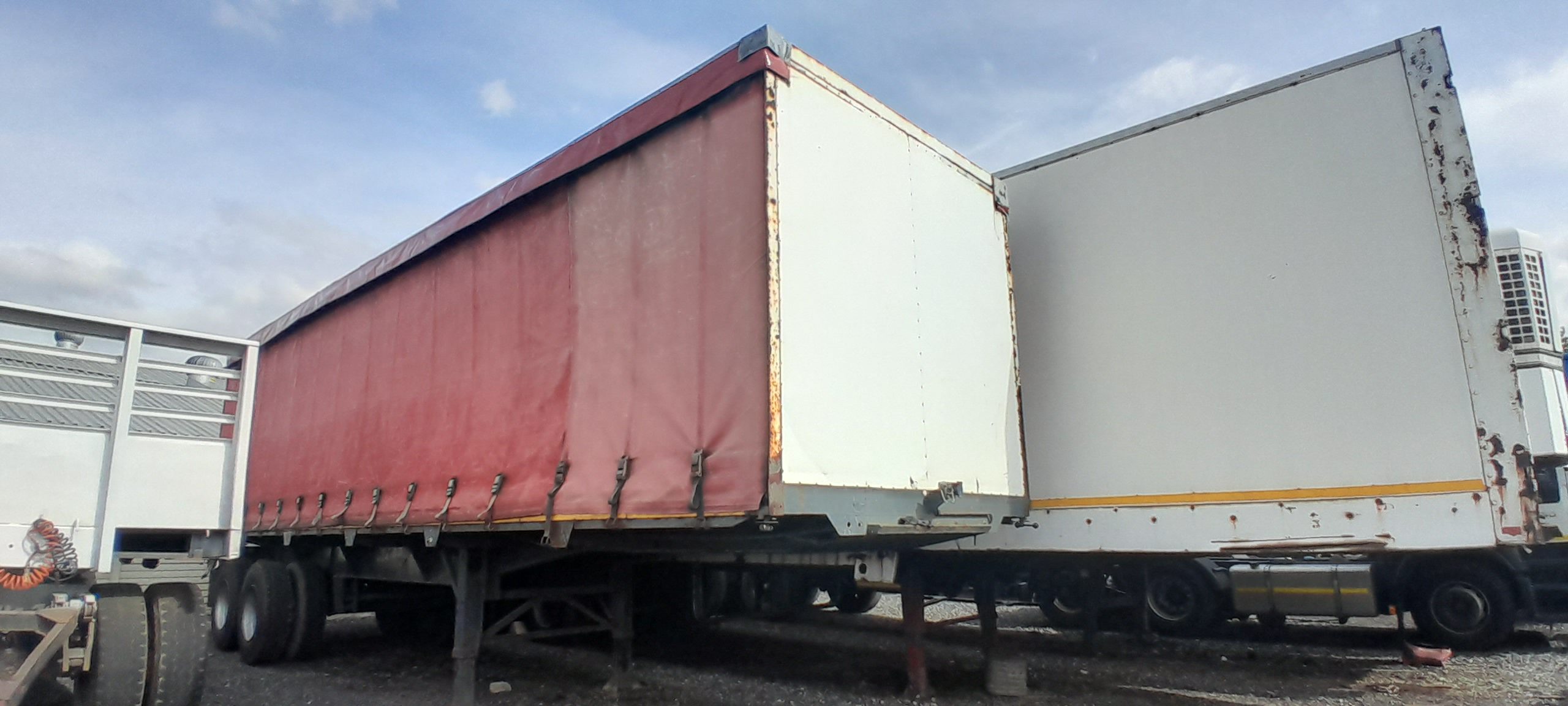 1994 Serco Side Curtain Trailer - Tommy's Trucks