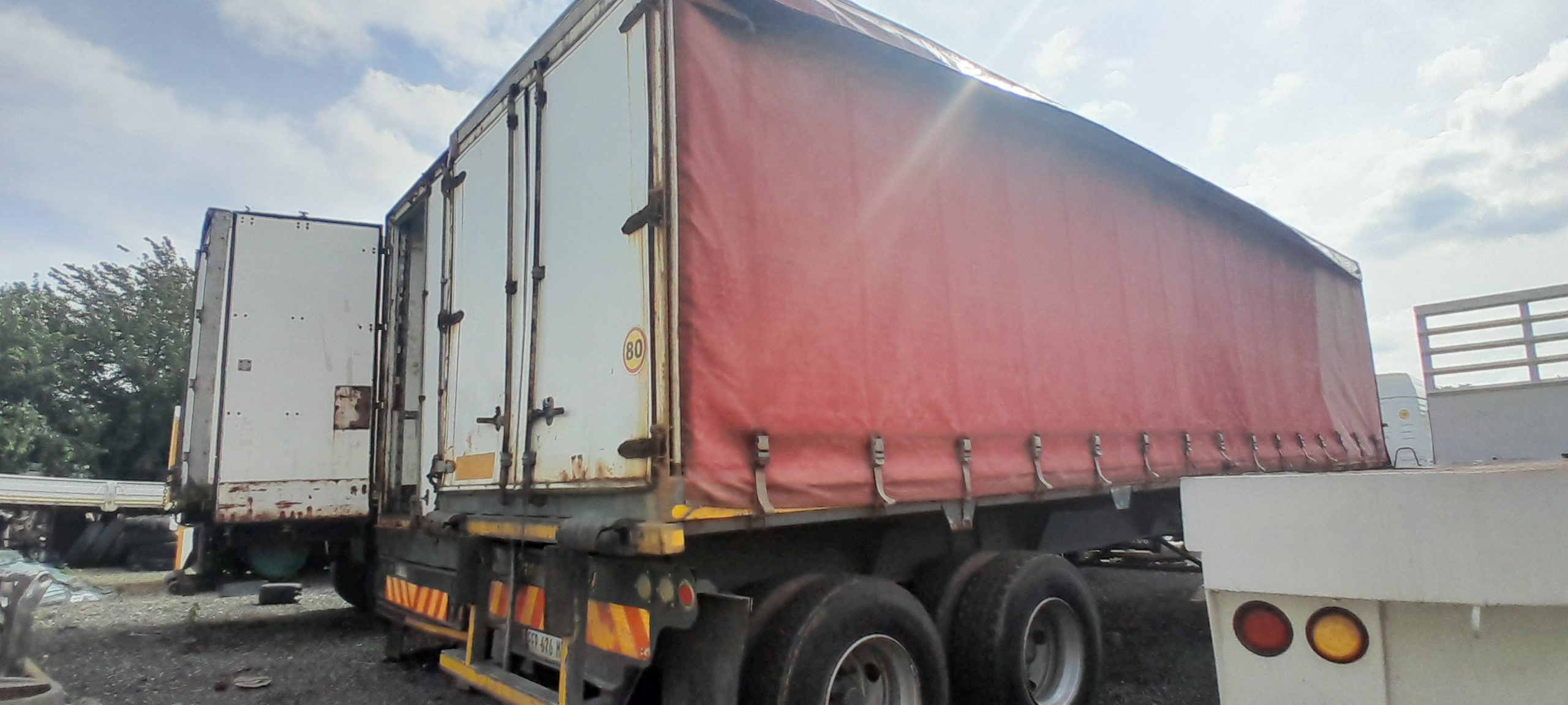 1994 Serco Side Curtain Trailer - Tommy's Trucks