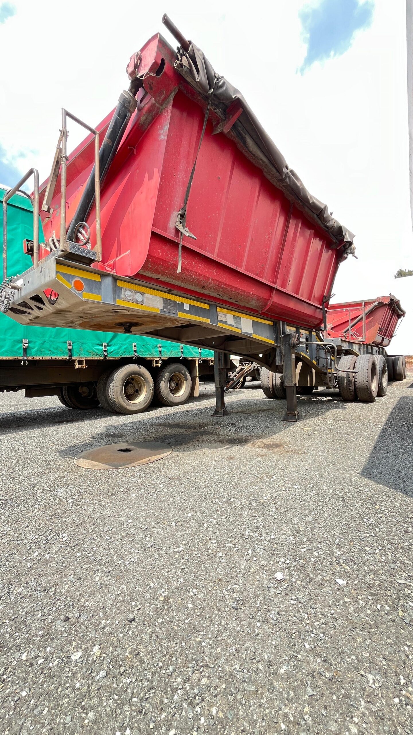 2014 TOP TRAILER SUPERLINK SIDE TIPPER TRAILER - Tommy's Trucks